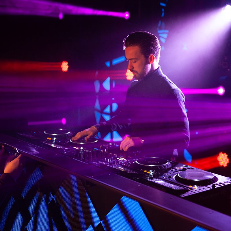 LED Show - XL (500 personen) - DJ Shows huren | Ultrasound Rental